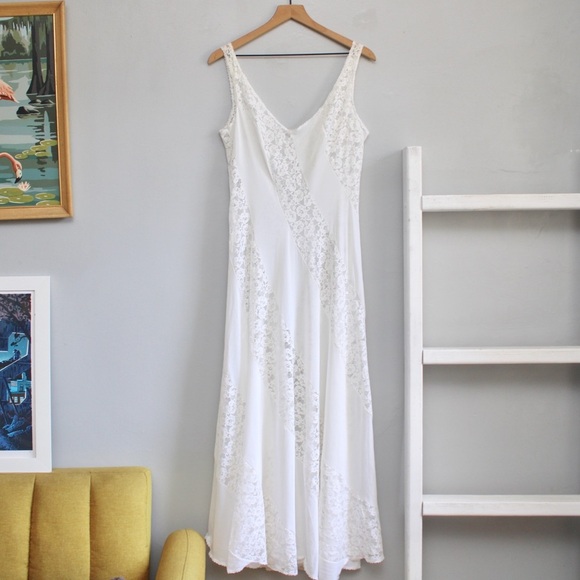 Olga | Intimates & Sleepwear | Behind Every Olga Ivory White Lace ...